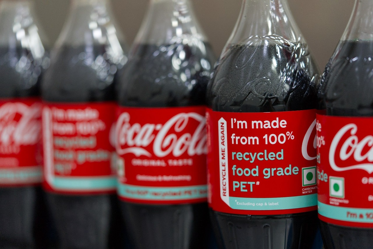 Coca-Cola India lansează sticle PET 100% reciclate în categoria de băuturi carbogazoase – ECSR